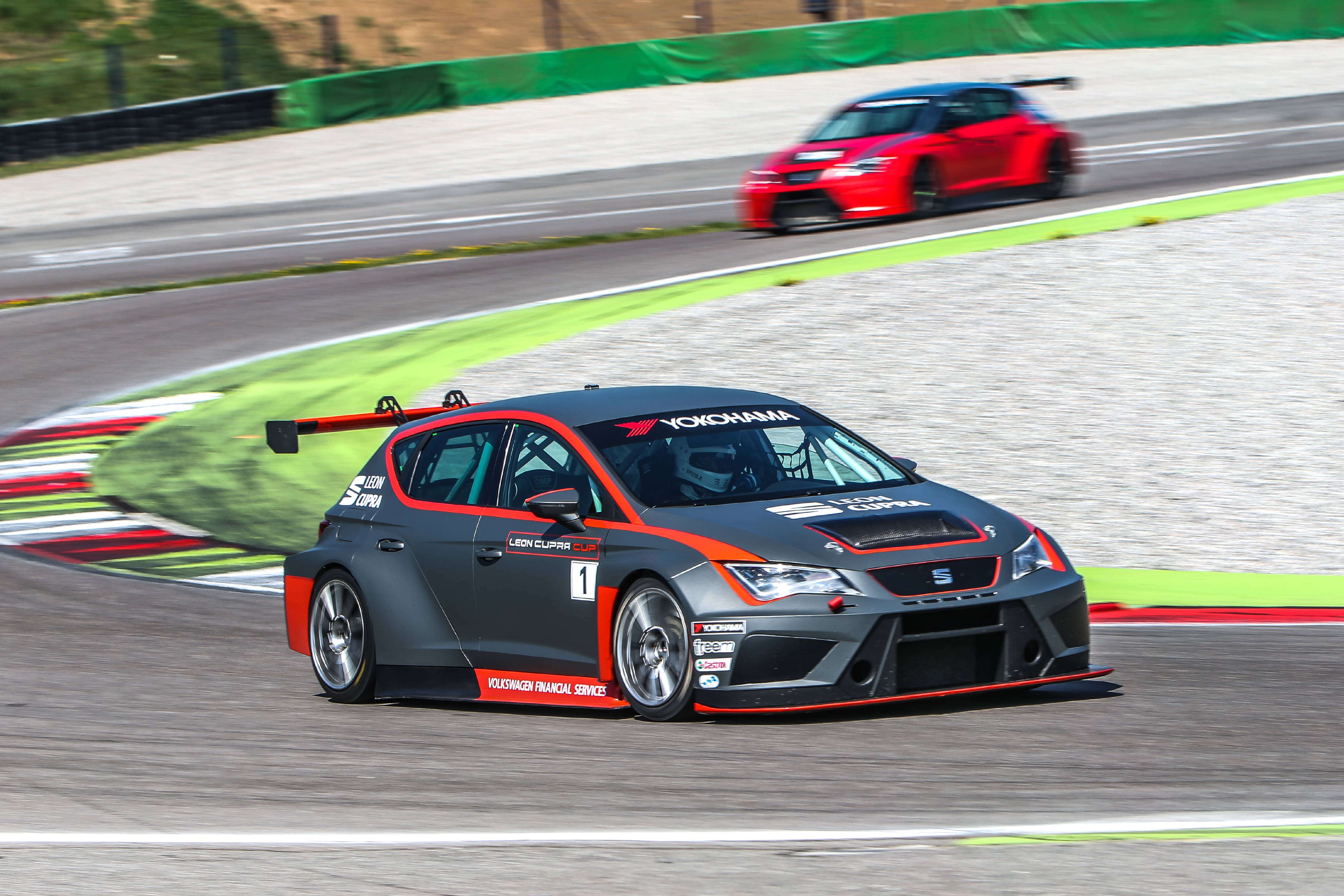 SEAT Motorsport Italia - a Franciacorta i MEDIA provano la gamma SEAT ...